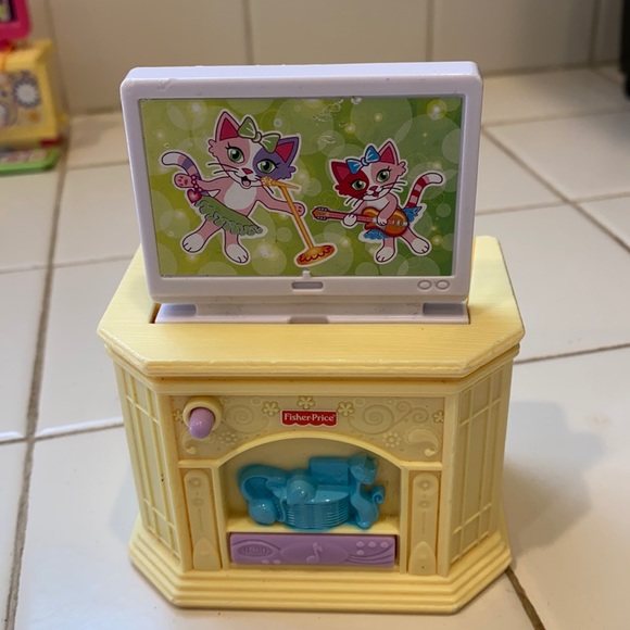 Fisher-Price | Toys | Fisher Price Loving Family Dollhouse Yellow Pop ...